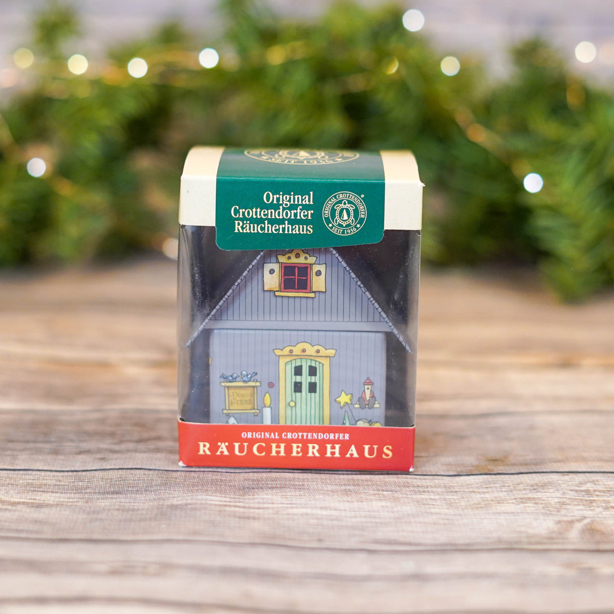 Smoker Haus Toy Maker Shop 7x7x9cm (2.8x2.8x3.5in) – Seiffen Haus