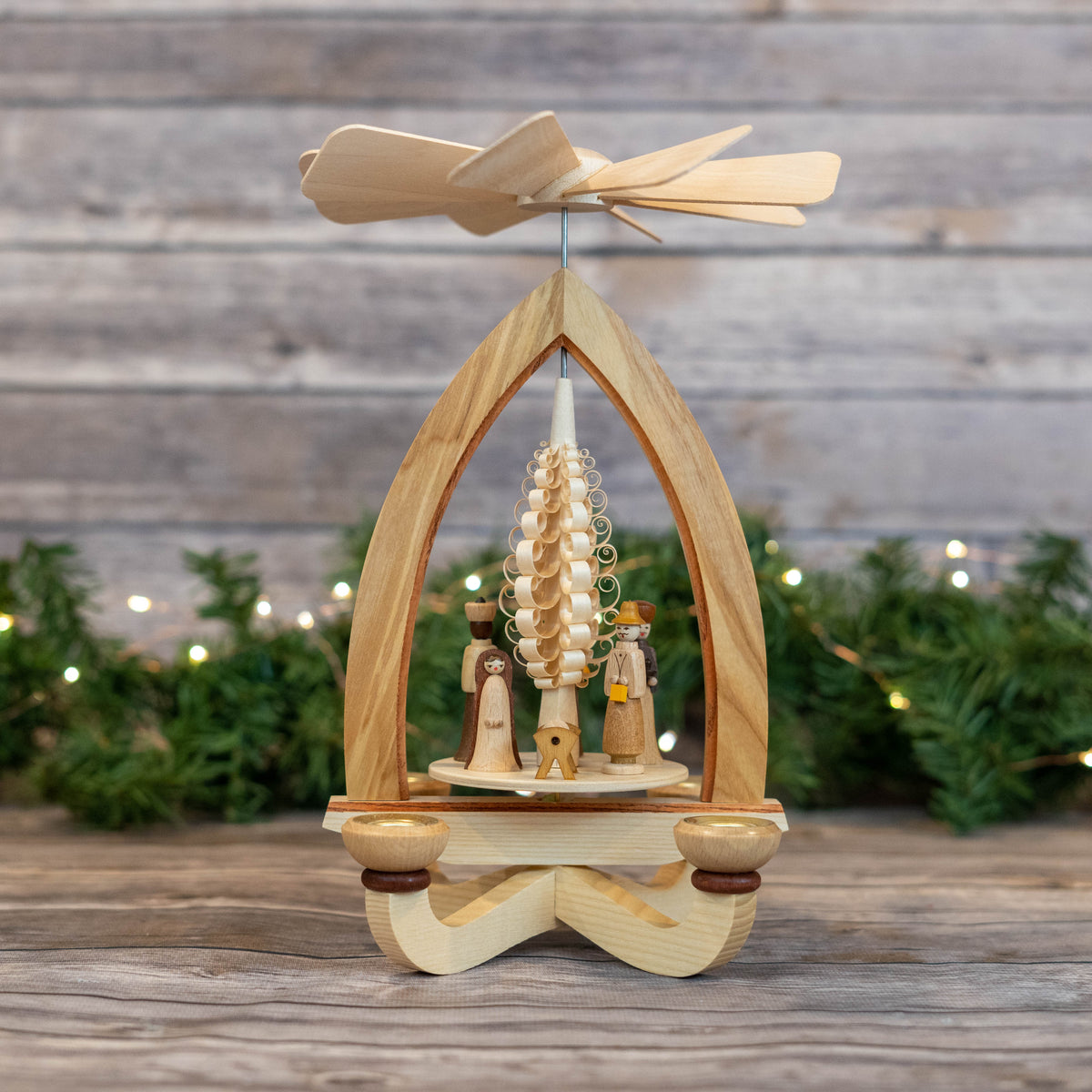 Ash Wood Nativity Pyramid 19x19x27cm (7.5x7.5x10.5in) – Seiffen Haus