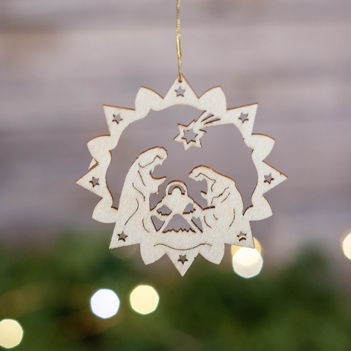 Laser Cut Star Ornament with Holy Family - 7cm (2.8 in) – Seiffen Haus
