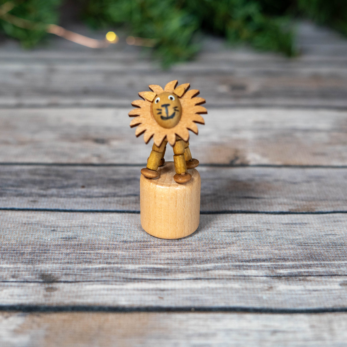 Wobbly Animal Lion Toy – Seiffen Haus